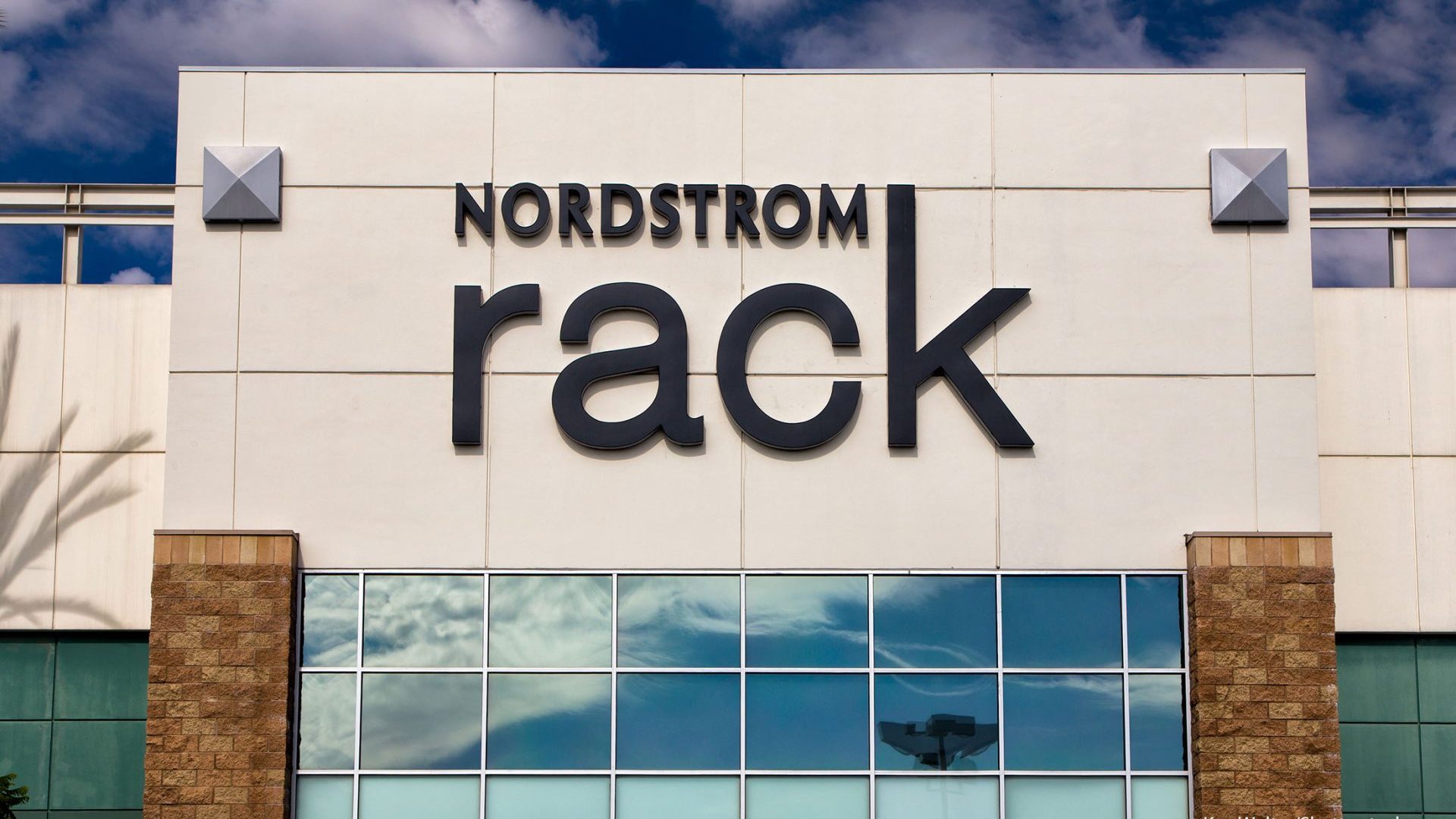 8 Luxury Items To Buy at Nordstrom Rack That Will Make You Look Wealthy