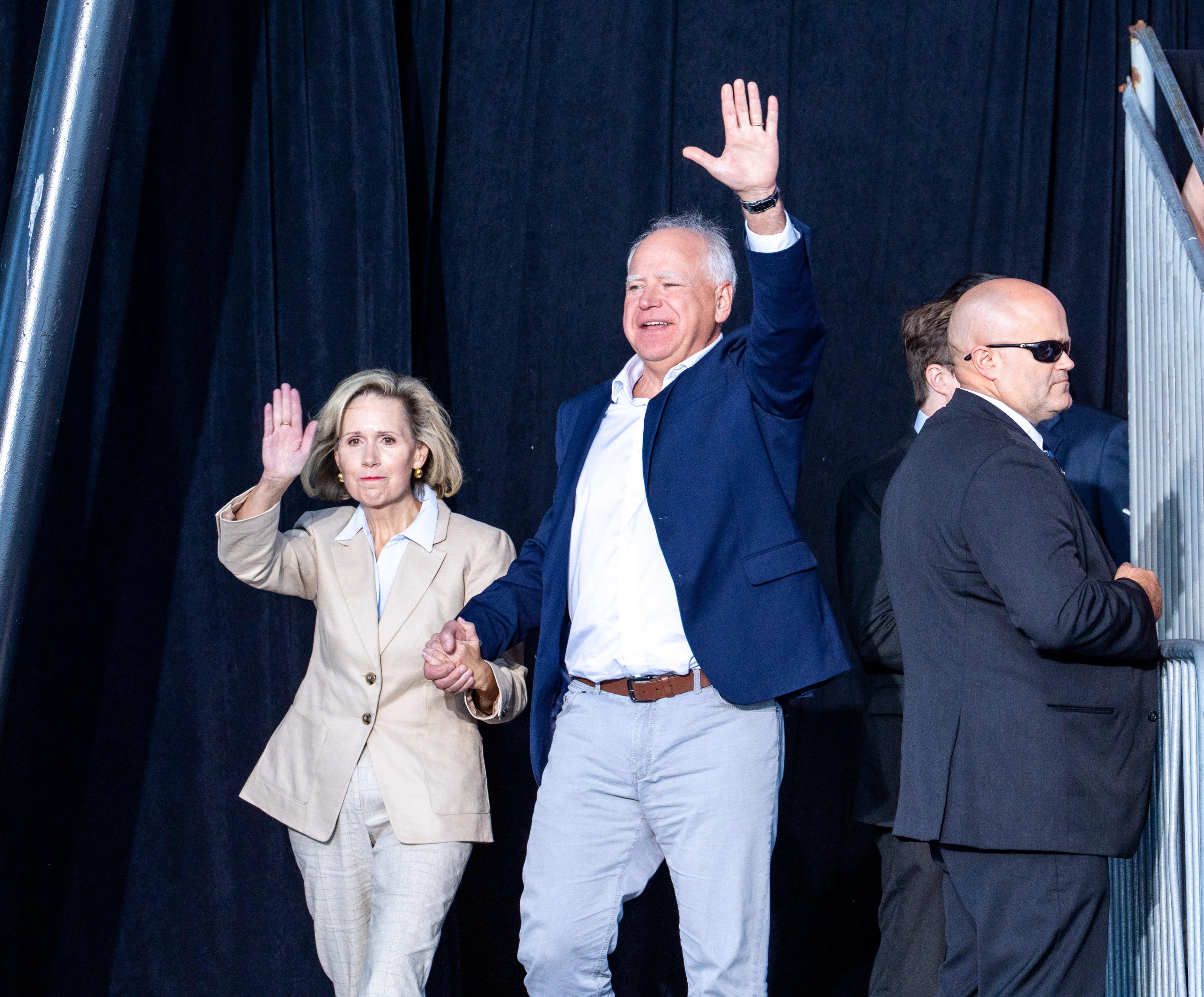 Tim Walz to campaign in Wausau as part of post-debate swing state blitz