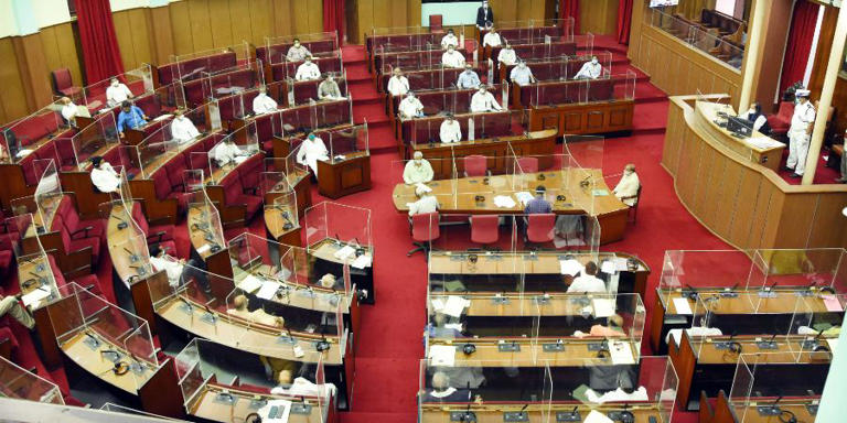 Odisha Assembly descends into chaos; Congress Bahinipati breaks Speaker ...