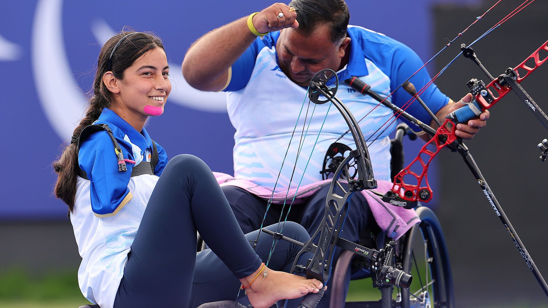 Wonderbaarlijke vrouwelijke boogschutter laat iedereen sprakeloos: de ...