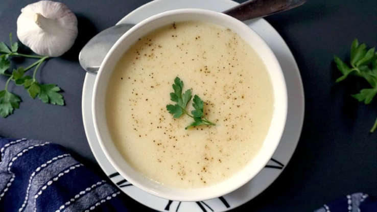 30 Feel-Good Soups for Cozy Dinners 30 Feel-Good Soups for Cozy Dinners