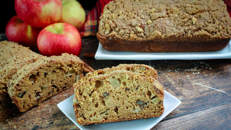 Full Of Apples And Warm Spices, This Apple Butternut Squash Bread Is ...