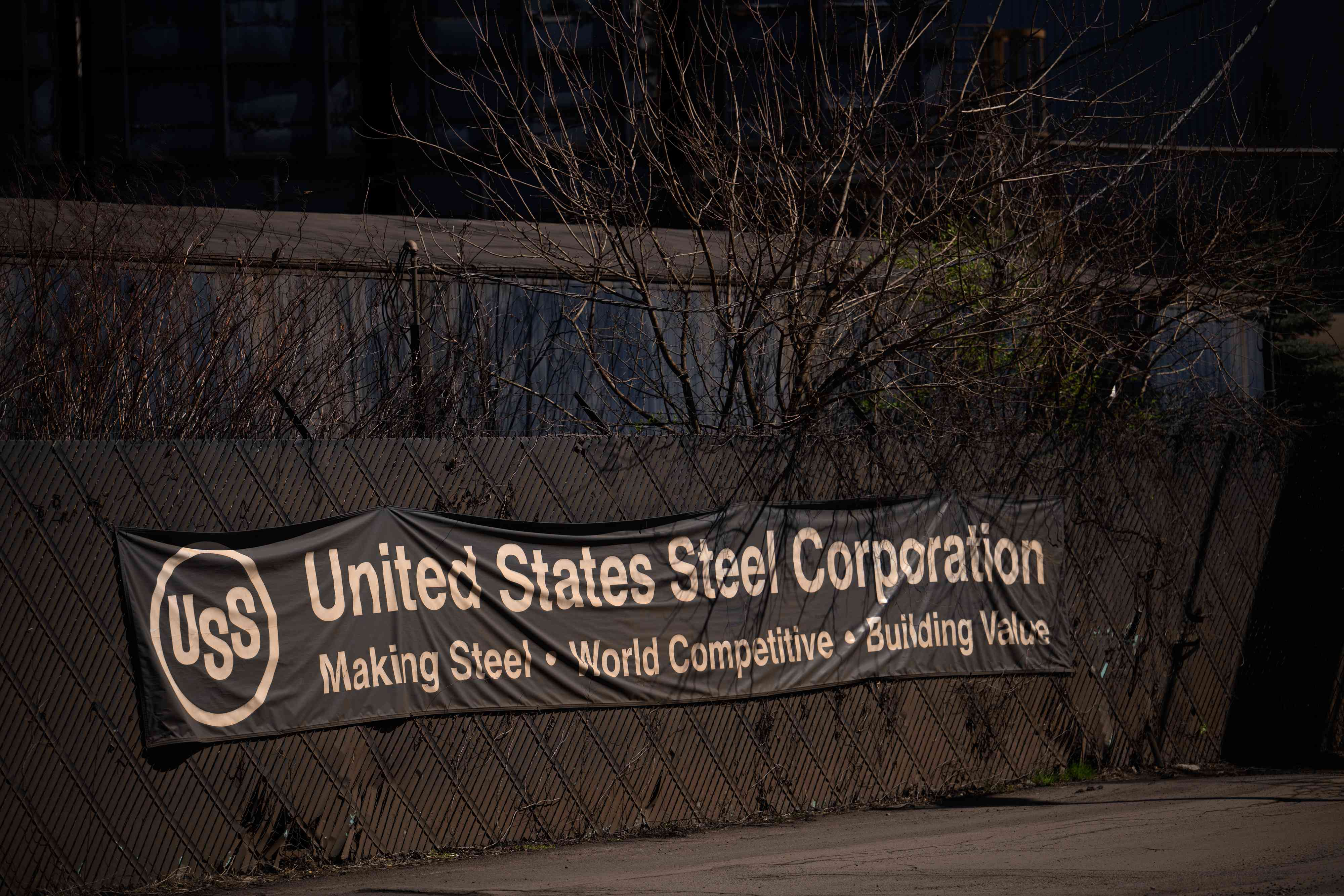 US Steel Stock Jumps as Trump Orders Review of Biden-Blocked $14.1B ...