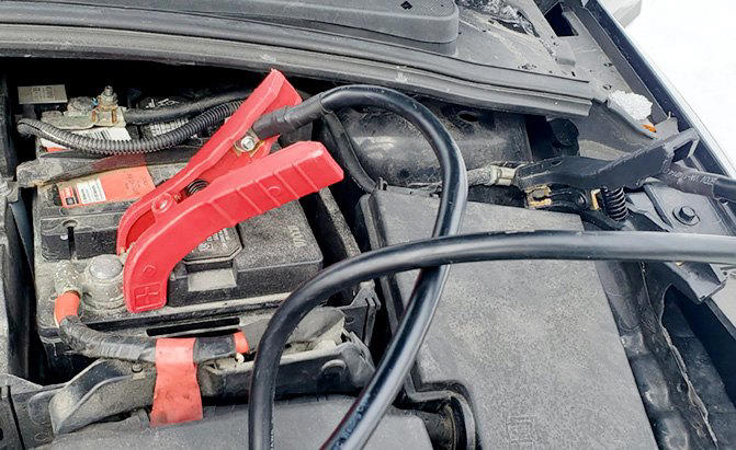 Before Winter Gets Here. Now Is the Time to Buy a Portable Jump Starter