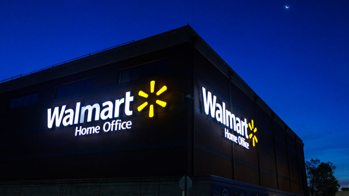 Walmart Is Selling a 'Gorgeous' $1,300 Sofa for Only $600 — but Act ...