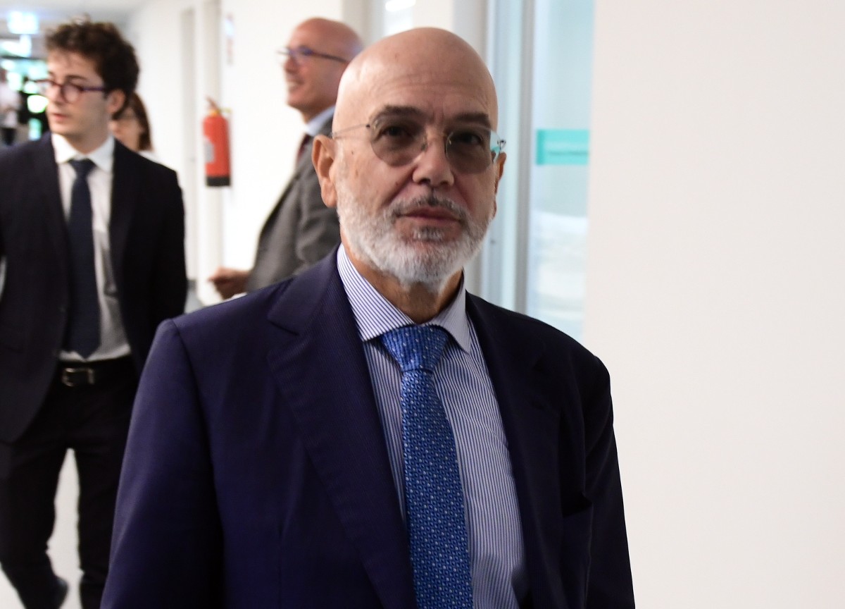 Dopo l'ex fidanzata Cristina Seymandi, nuova grana per il finanziere ...