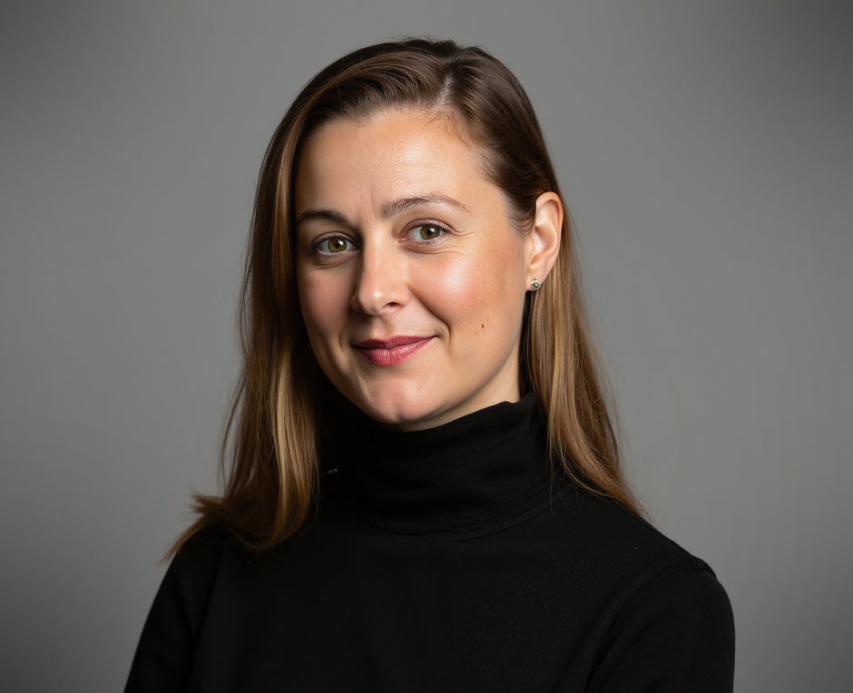 How to Use AI to Get a New Headshot