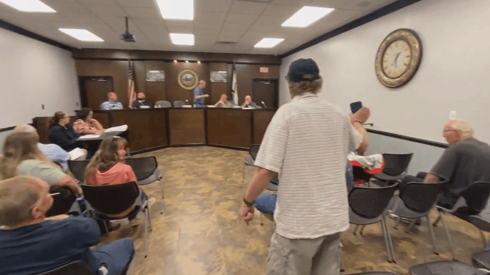 'I can't brush my teeth': Tempers flare during meeting over Milton ... 'I can't brush my teeth': Tempers flare during meeting over Milton ...