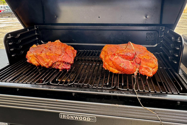 Pit Boss vs. Traeger: Who Makes the Better Pellet Grill?