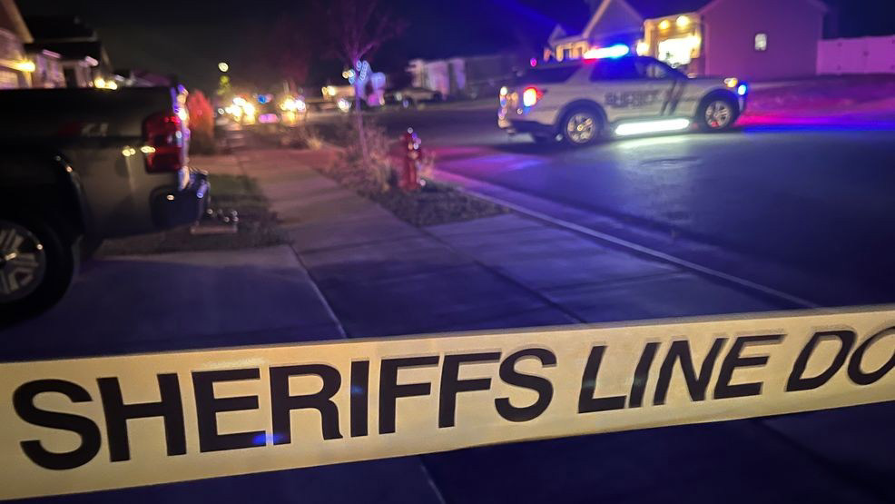 Woman, 3 young kids found shot, dead inside vehicle in West Haven Woman, 3 young kids found shot, dead inside vehicle in West Haven