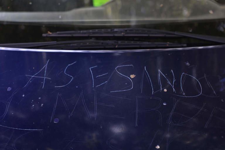 Si infiamma la polemica su Di Lorenzo: i tifosi protestano Si infiamma la polemica su Di Lorenzo: i tifosi protestano