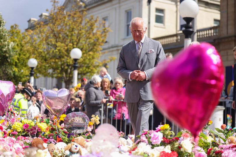 Paramedic who 'put needs of others before own safety' honoured by King