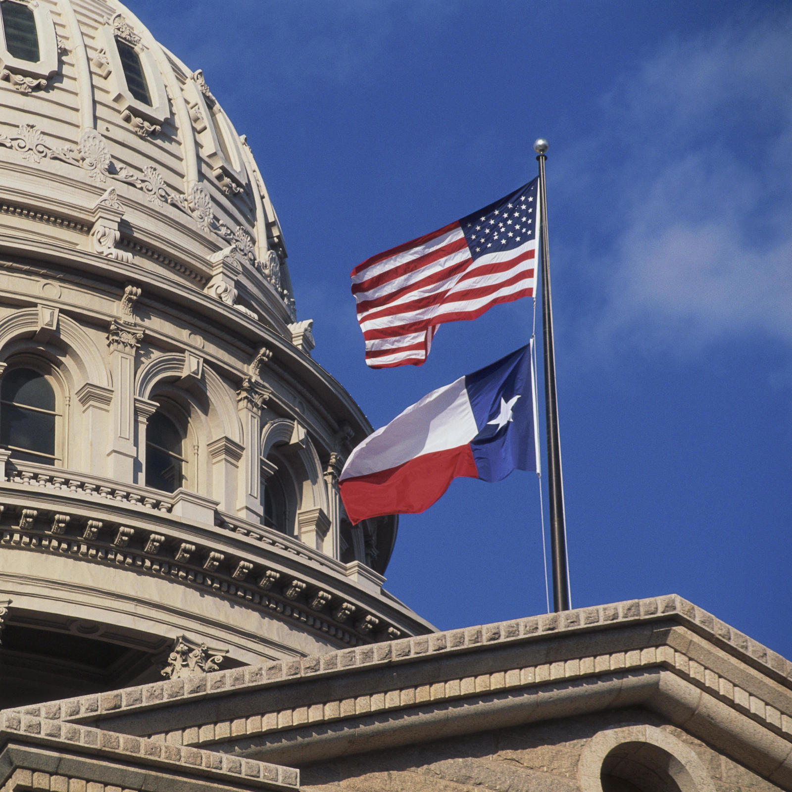Federal judge in Texas overturns FTC ban on noncompete agreements Federal judge in Texas overturns FTC ban on noncompete agreements