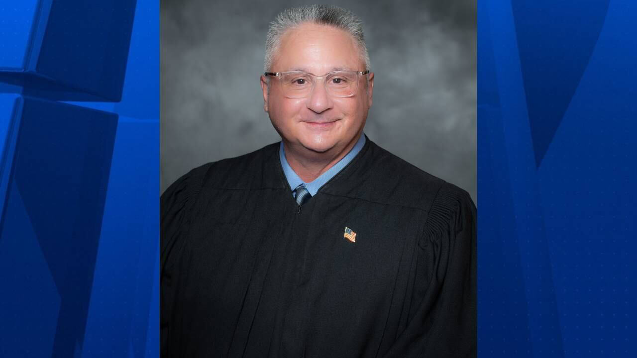 Maricopa County judge dies from heart attack while on vacation Maricopa County judge dies from heart attack while on vacation