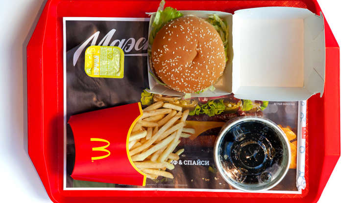 Avoid These 14 Mistakes When Ordering At McDonald's Avoid These 14 Mistakes When Ordering At McDonald's