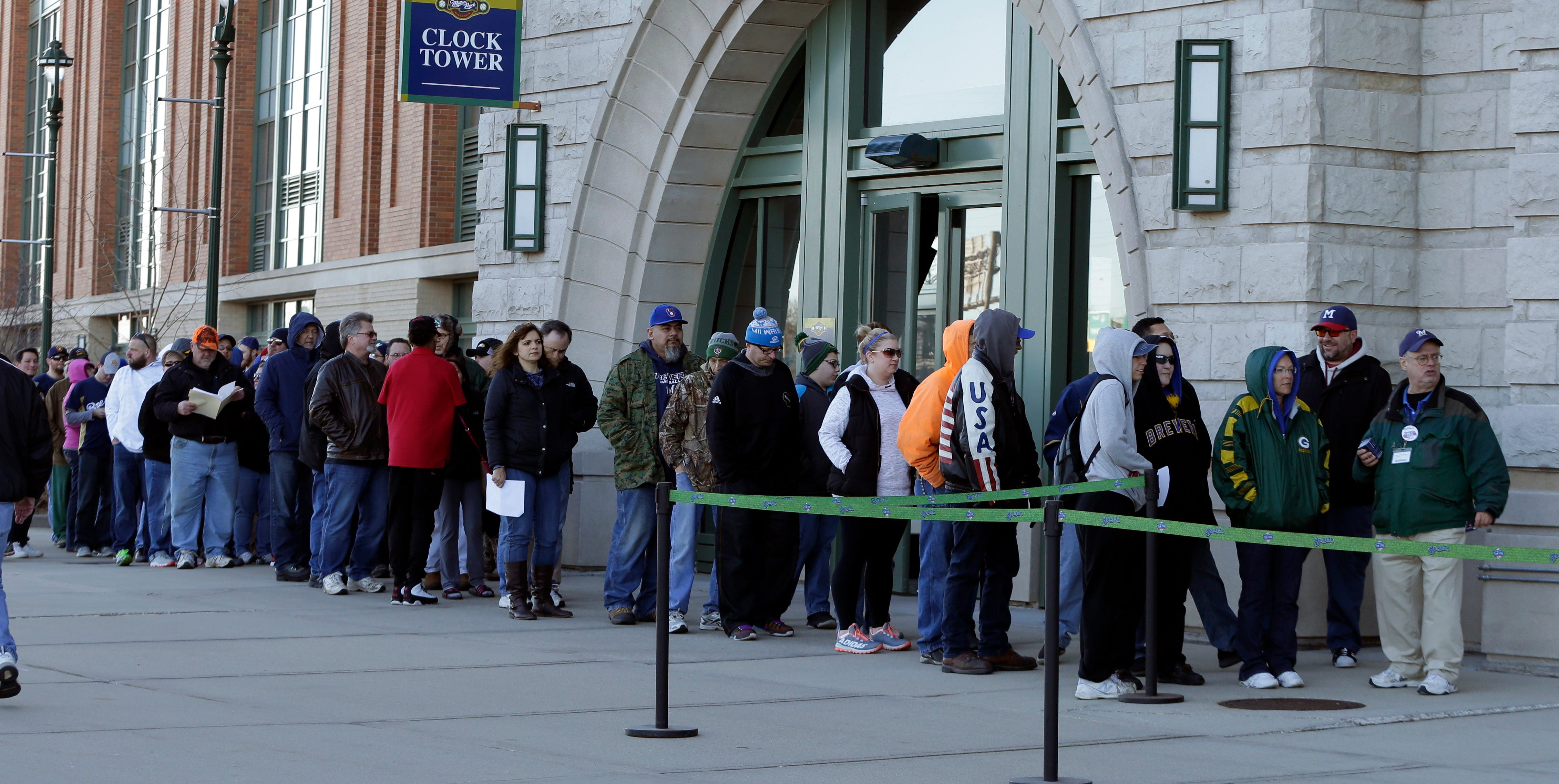 When do Milwaukee Brewers single-game tickets go on sale in 2025?