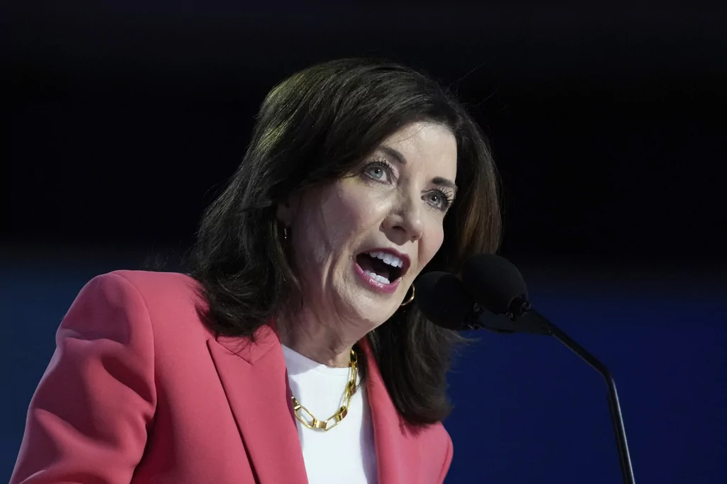 Kathy Hochul mobilizes National Guard to combat ‘illegal’ corrections ...