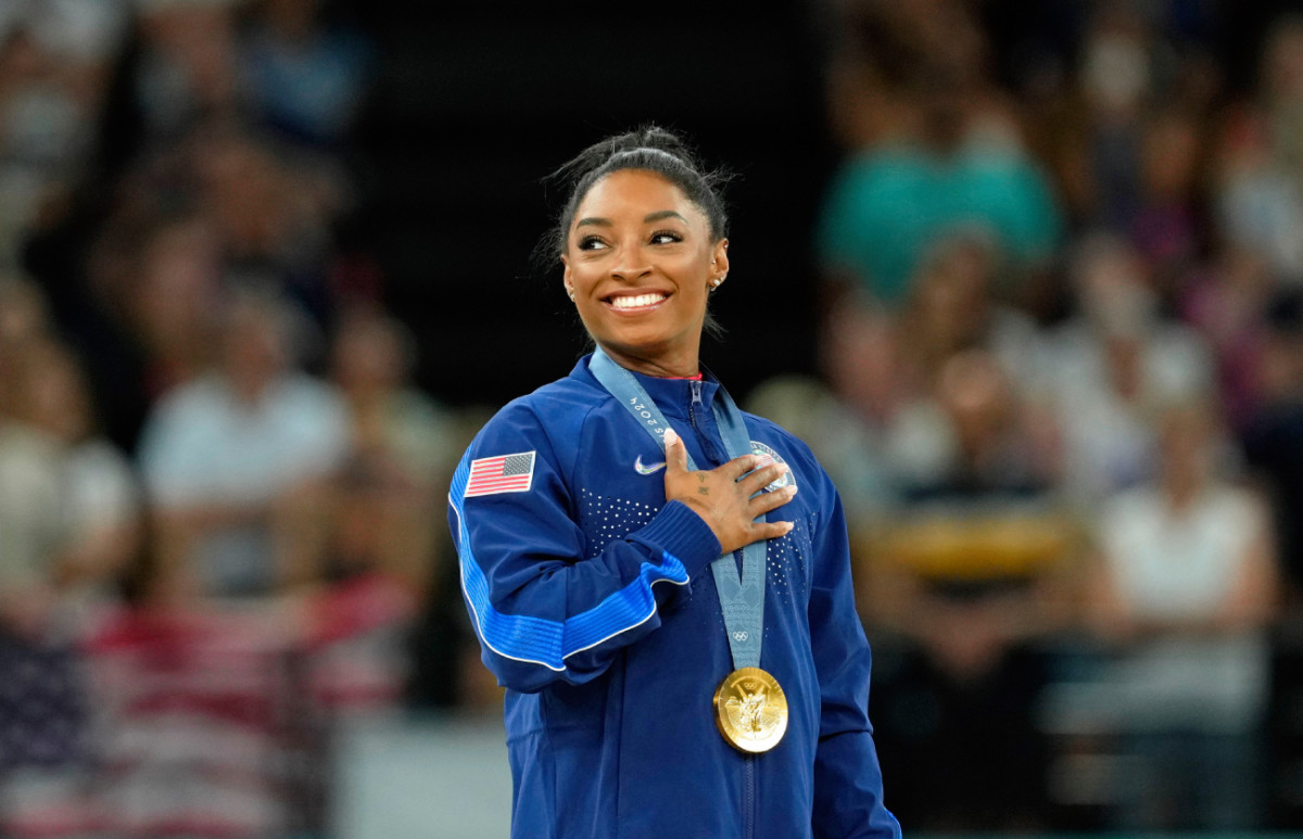 Simone Biles Leaves Tennis Legend Serena Williams Nearly Speechless ...