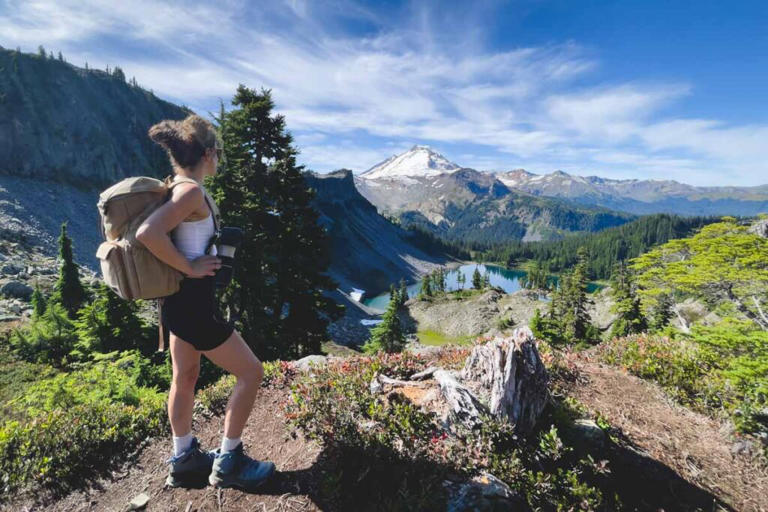 Hiking the Chain Lakes Loop in North Cascades National Park
