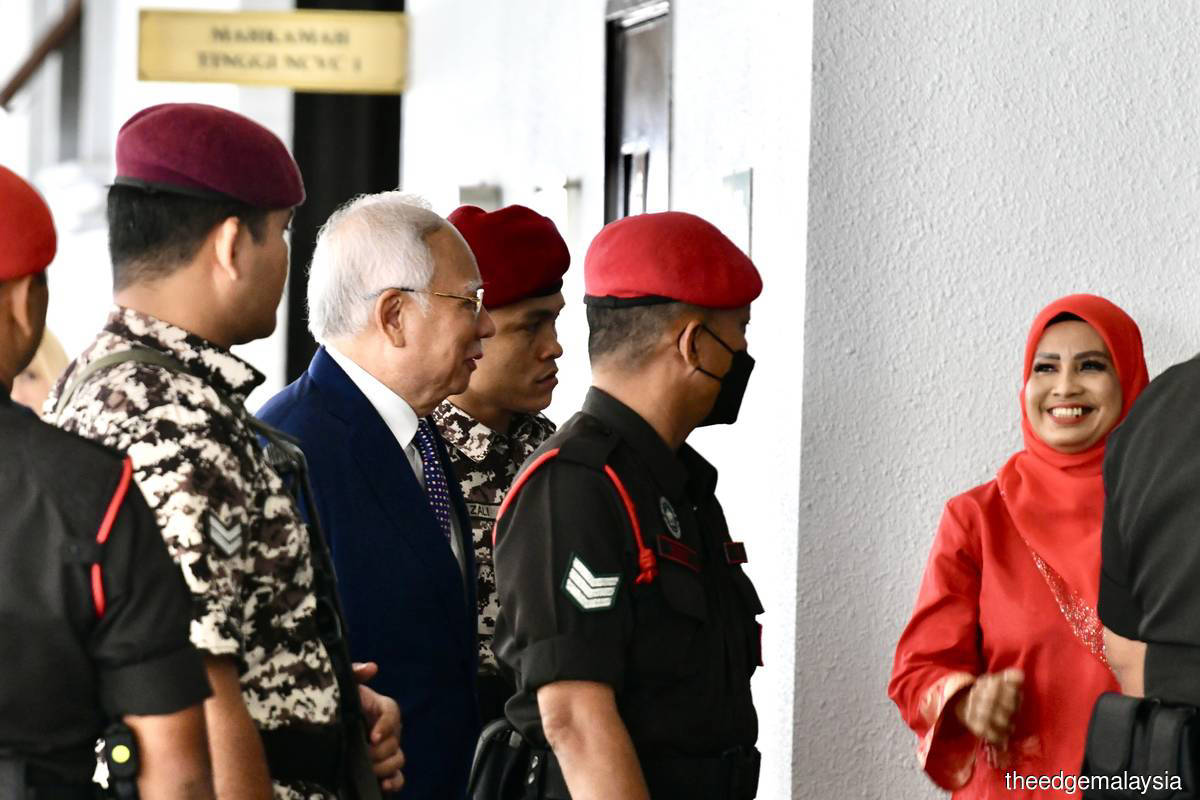 1MDB-Tanore: Defence says Jho-Low 'mirror-image' of Najib theory lacks ... 1MDB-Tanore: Defence says Jho-Low 'mirror-image' of Najib theory lacks ...