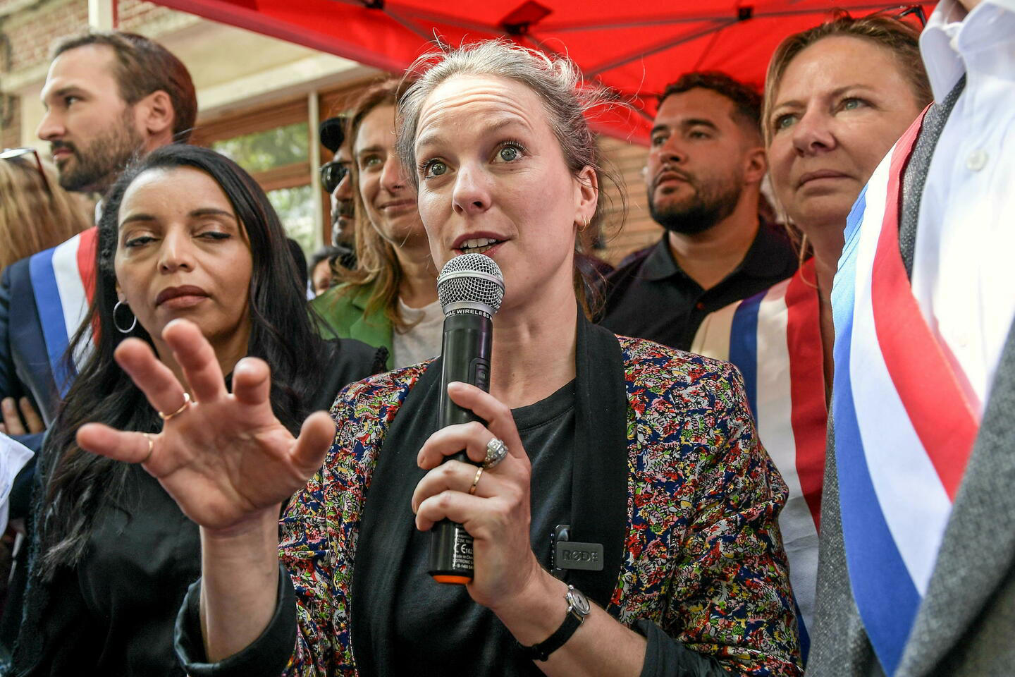 Dans une lettre aux Français, le NFP dénonce l’inaction « grave et ... Dans une lettre aux Français, le NFP dénonce l’inaction « grave et ...