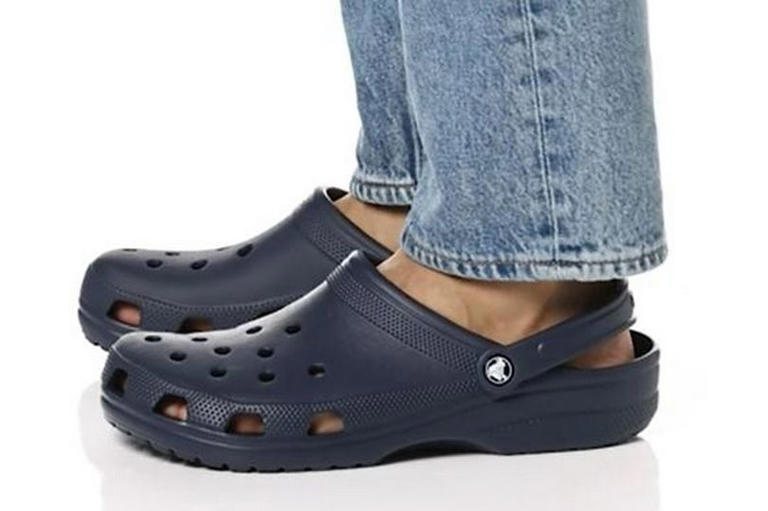 Crocs for less price store