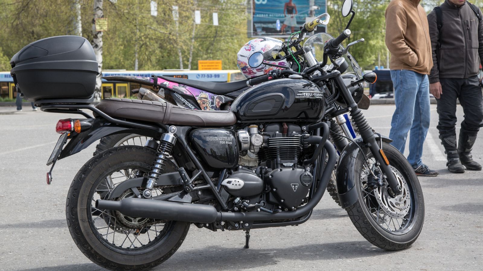 24 Vintage Motorcycles That Still Rule the Road: Retro Riders