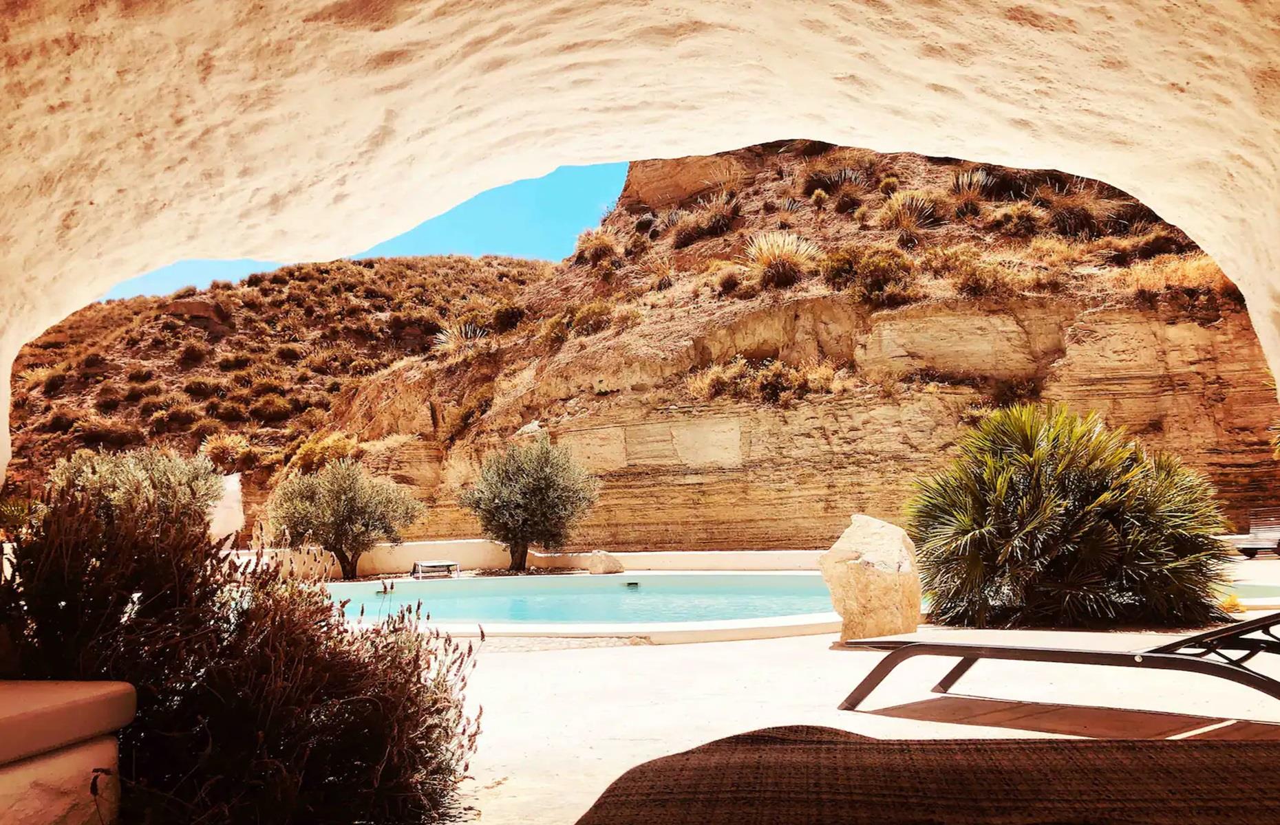 Vivir en una cueva es posible: Las casas más fascinantes excavadas en ...