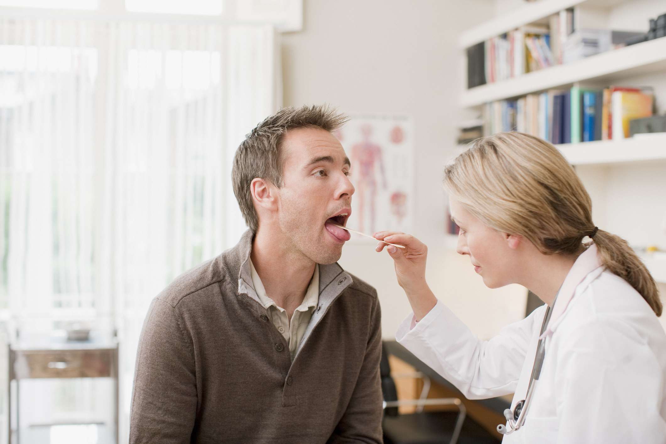 Why you have bumps on your tongue (transient lingual papillitis)