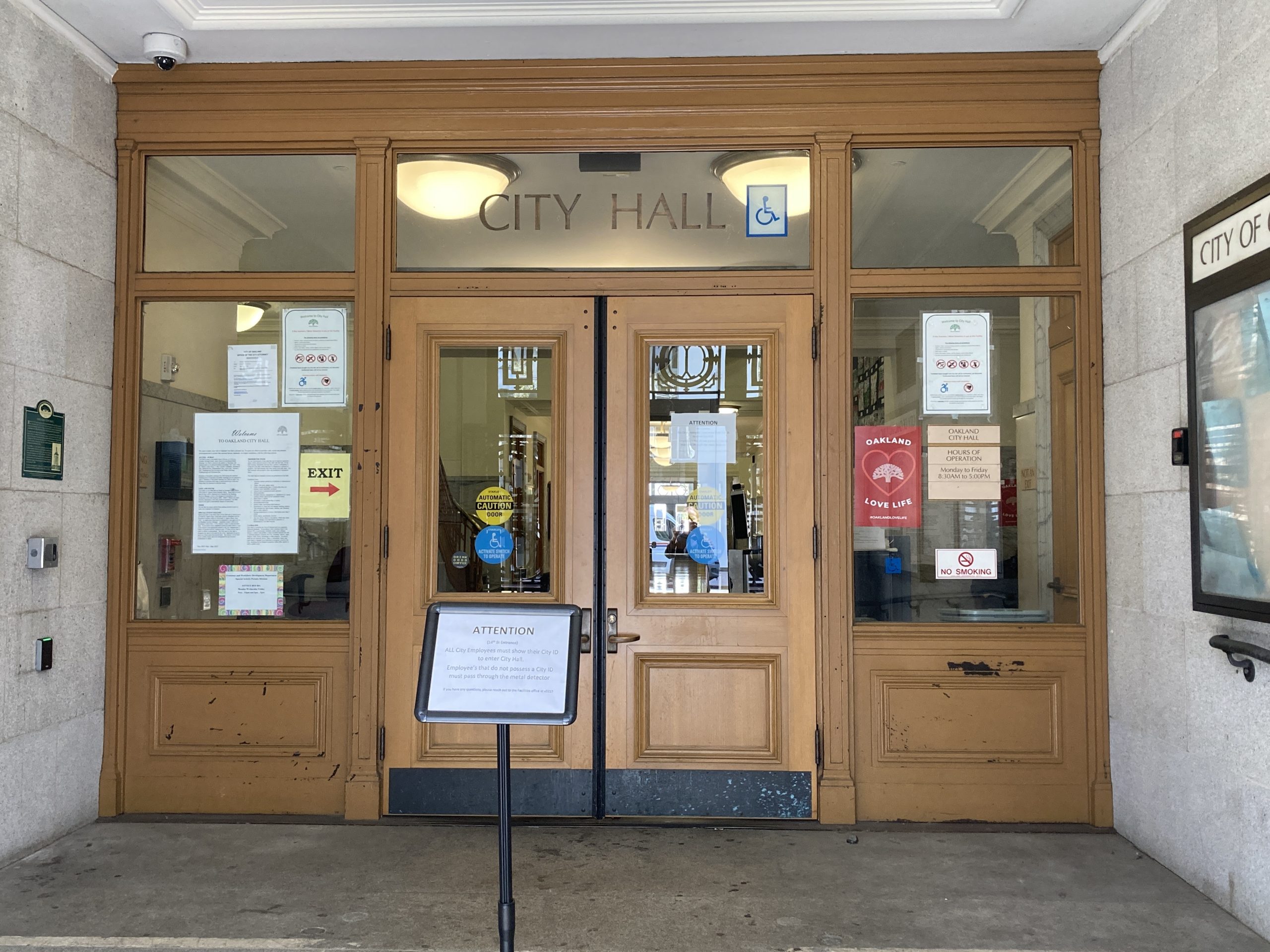 The fight over the future of Oakland’s $45 million security contract ...