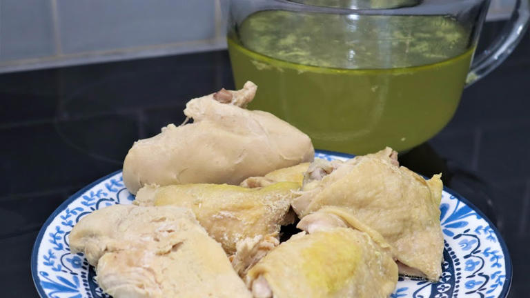 We're Big Fans Of White Chicken Chili, And Rhonda's Version Is Delish!