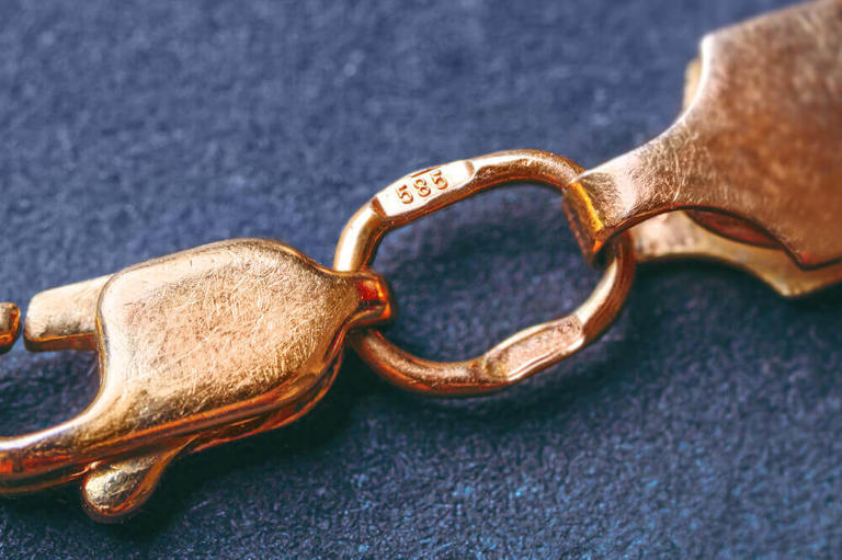 Complete guide to symbols stamped on jewelry
