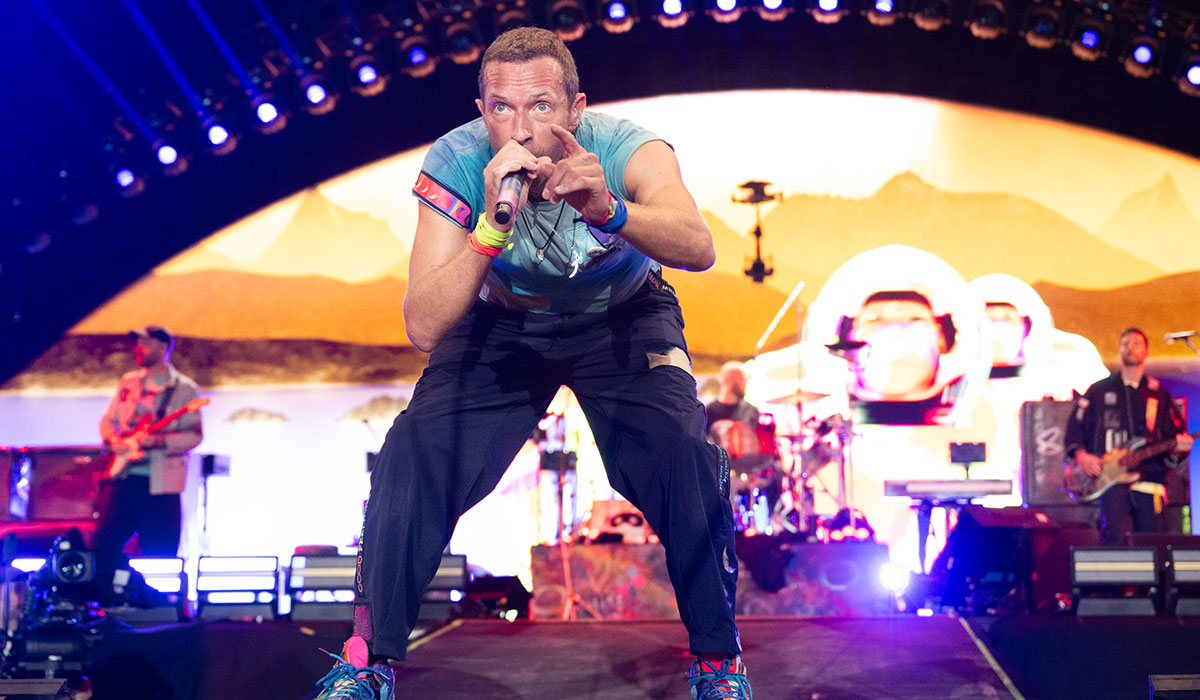 Fans praise Coldplay's Chris Martin for opening up about his depression ...