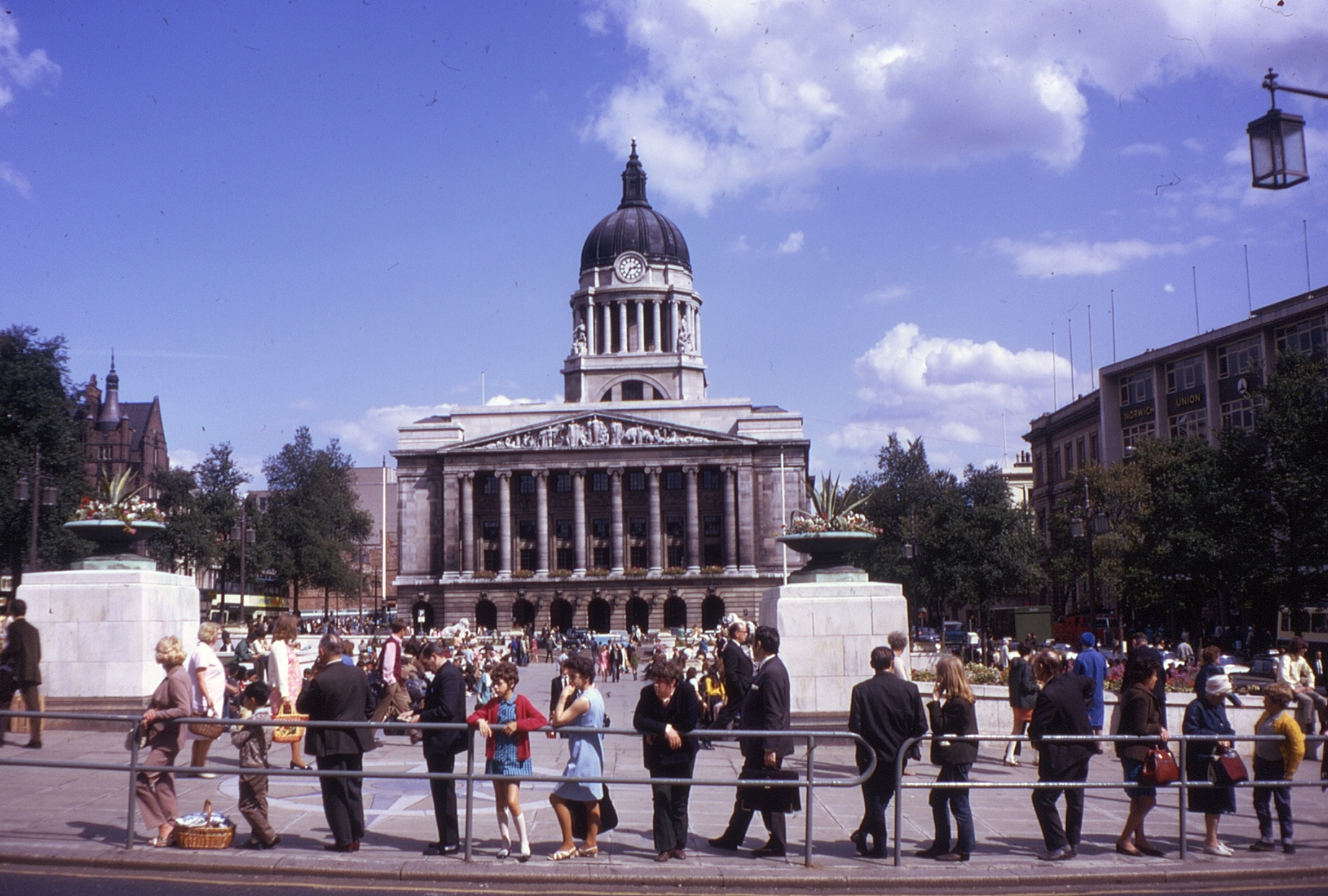 16 cracking photos which capture how different Nottingham was back in ...