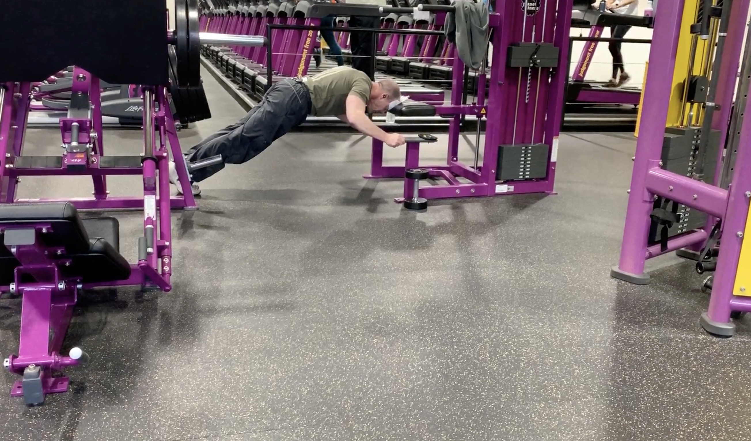 27 Gym Fails From People Who Don’t Understand How To Use Exercise Equipment