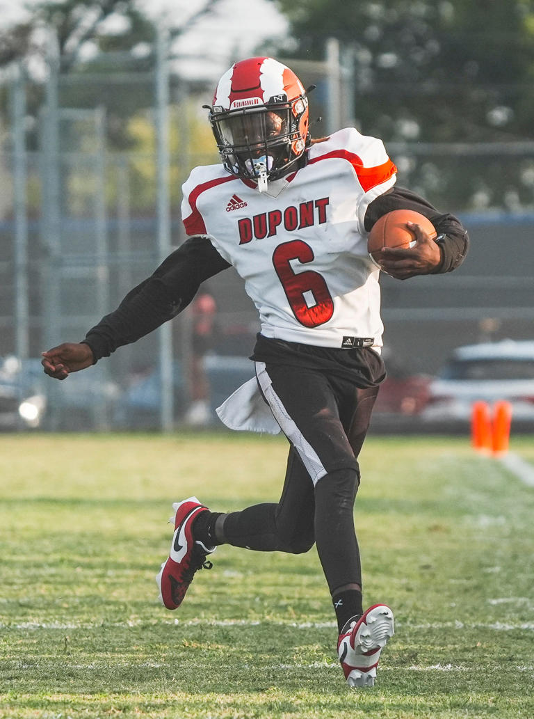 Meet the Louisville-area high school preseason quarterback of the year ...