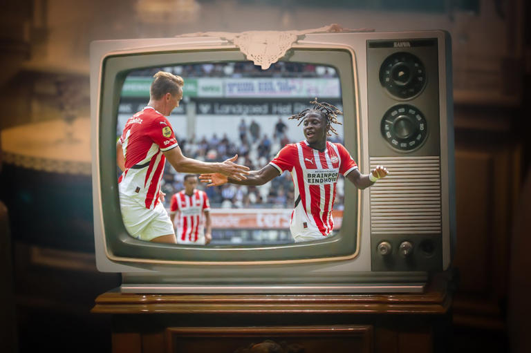 Voetbal op tv: op deze zender zie je PSV en Man Utd Voetbal op tv: op deze zender zie je PSV en Man Utd