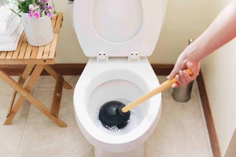 7 Reasons Your Toilet Keeps Clogging