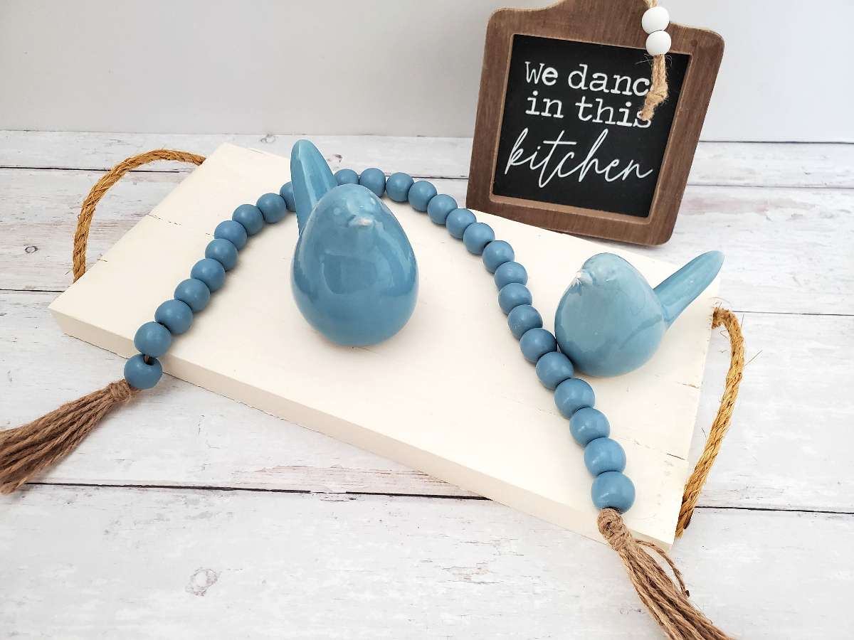 DIY Farmhouse Style Wooden Tray Craft