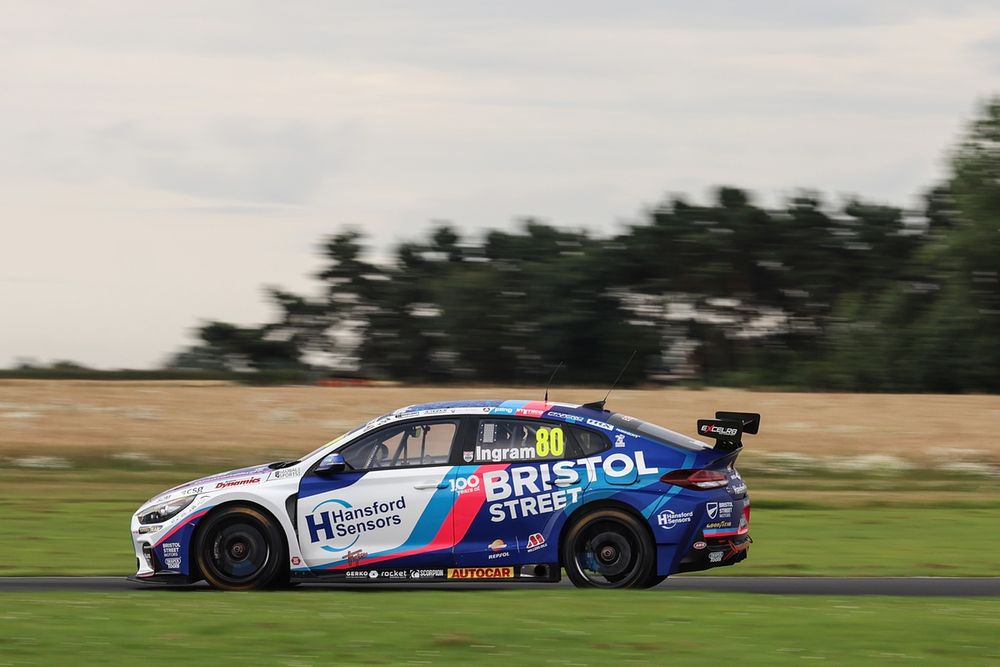 Rookie Hall stuns by topping first BTCC test