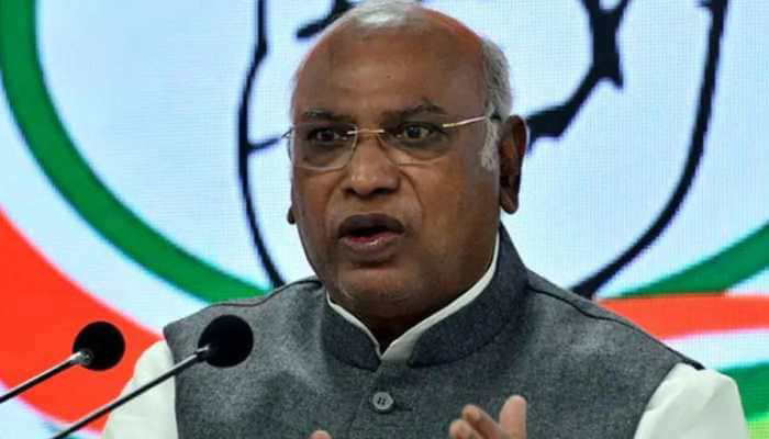 ‘U Stands For Modi Govt's U-Turn': Mallikarjun Kharge Hits Out At ... ‘U Stands For Modi Govt's U-Turn': Mallikarjun Kharge Hits Out At ...