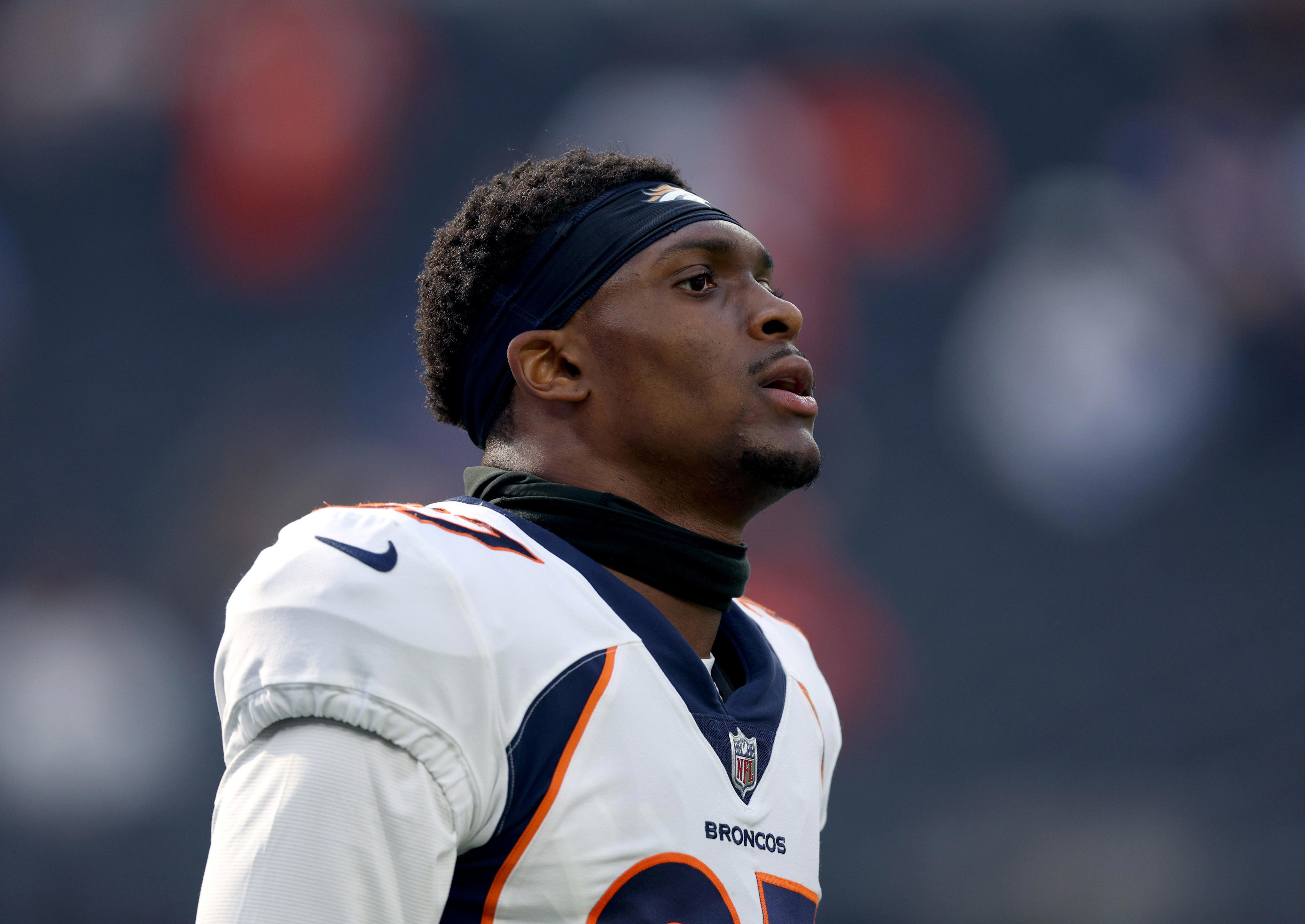 Broncos CB Damarri Mathis carted off field in preseason finale Broncos CB Damarri Mathis carted off field in preseason finale