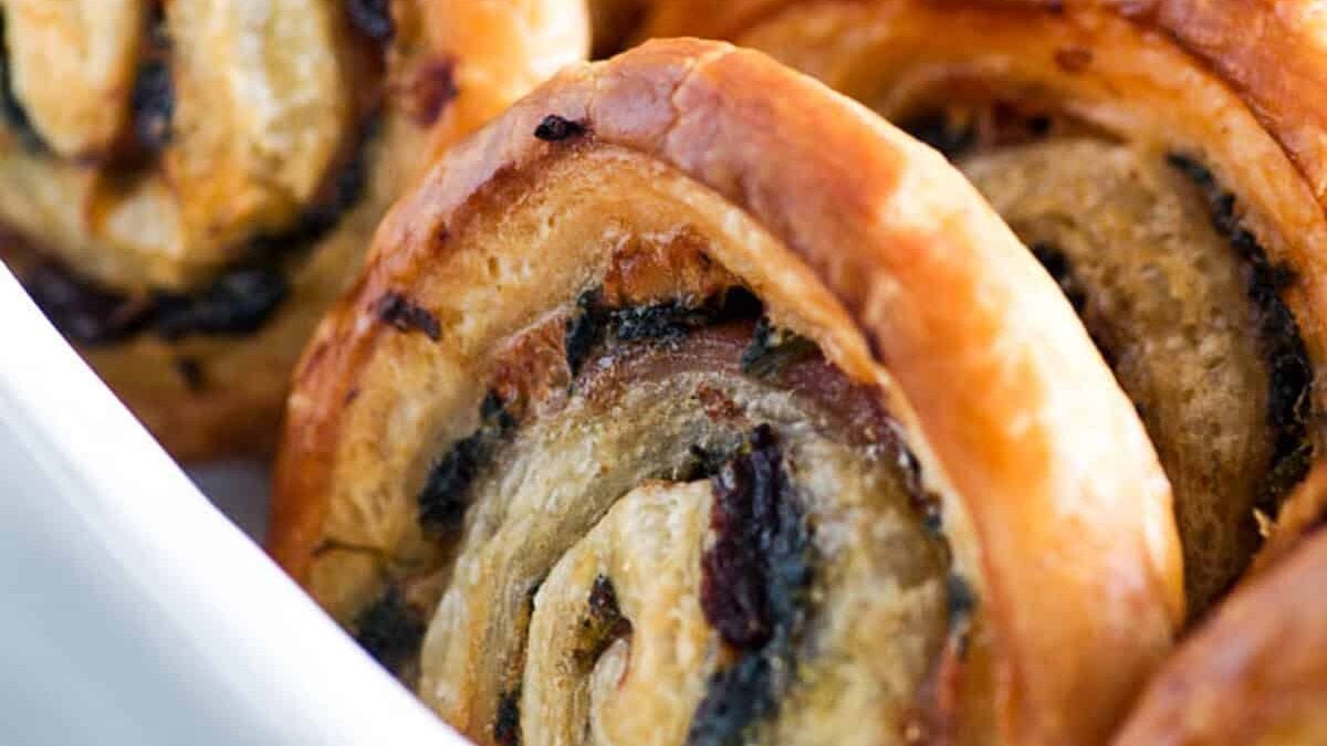 20 hand-me-down dishes that never lost their place