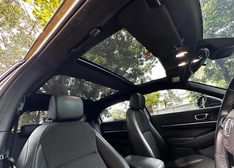 Akhirnya Tahu, Bedanya Panoramic Sunroof Dengan Panoramic Roof