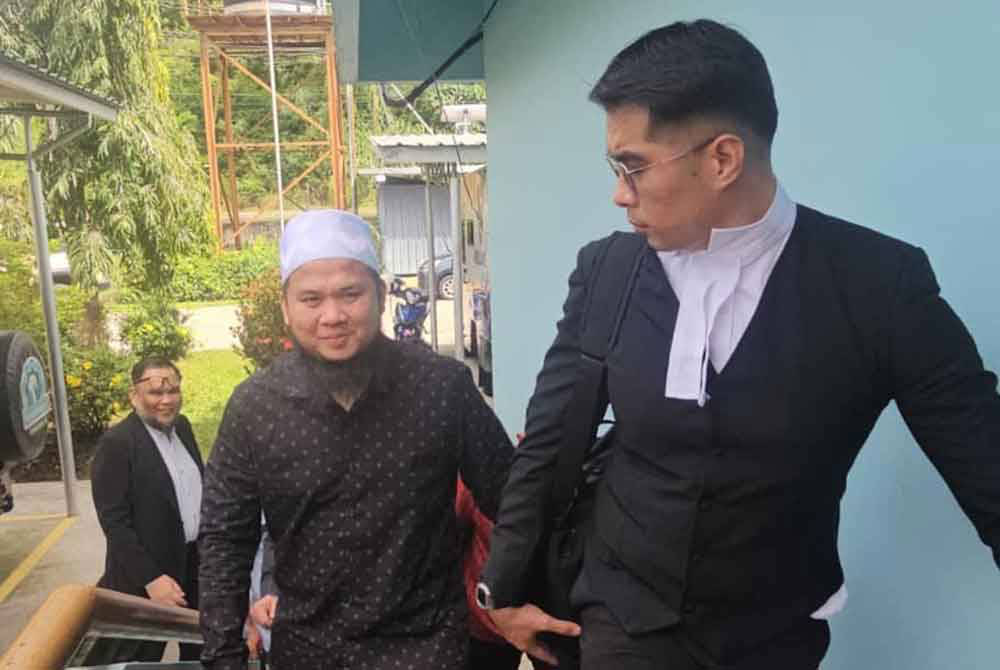 Witness in Ebit Lew's case deletes pictures. messages on telephone ... Witness in Ebit Lew's case deletes pictures. messages on telephone ...