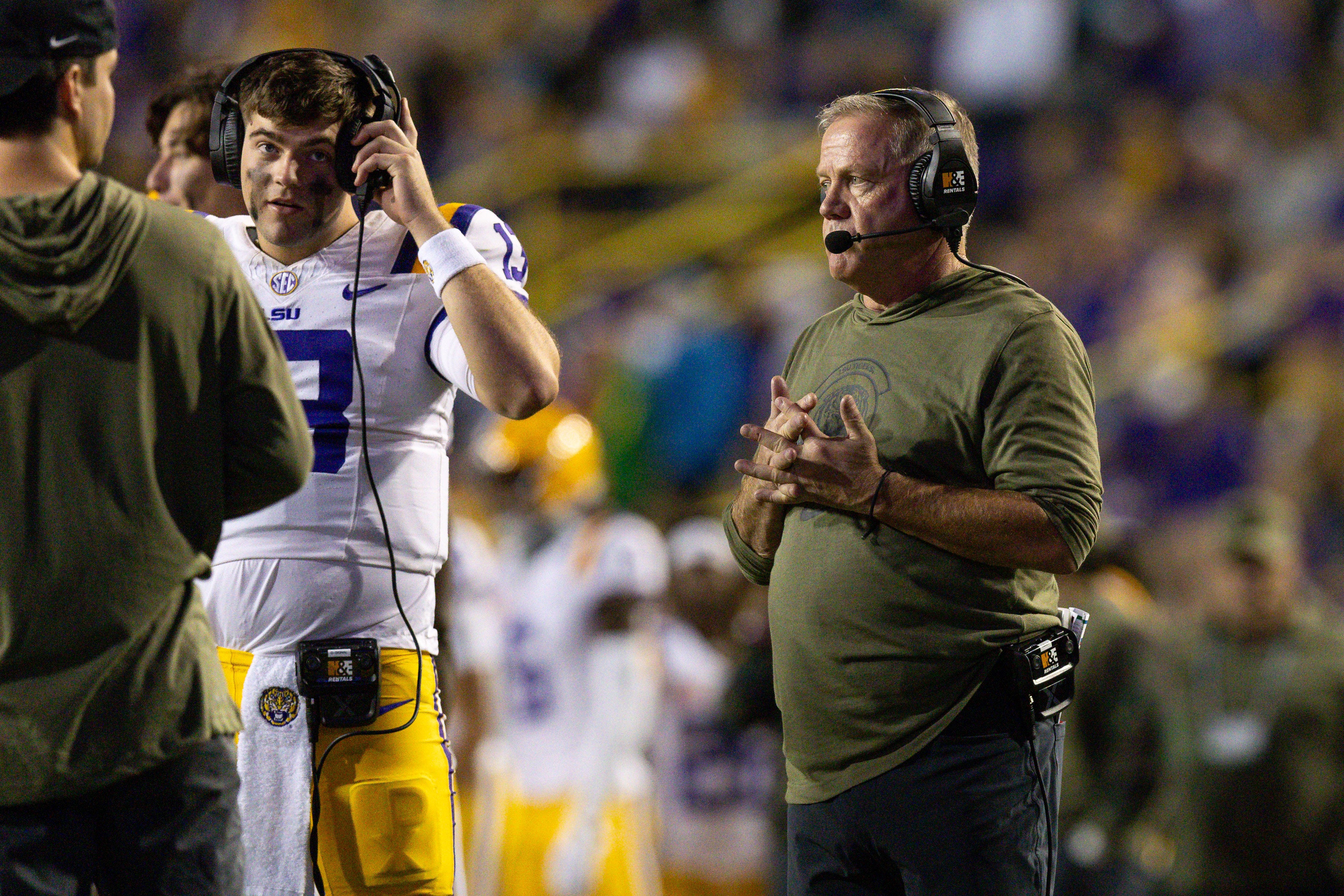 LSU football defensive line coach target turns down Tigers, remains ...