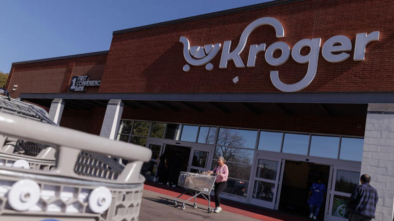 Grocery chain shutters multiple locations as industry struggles ...