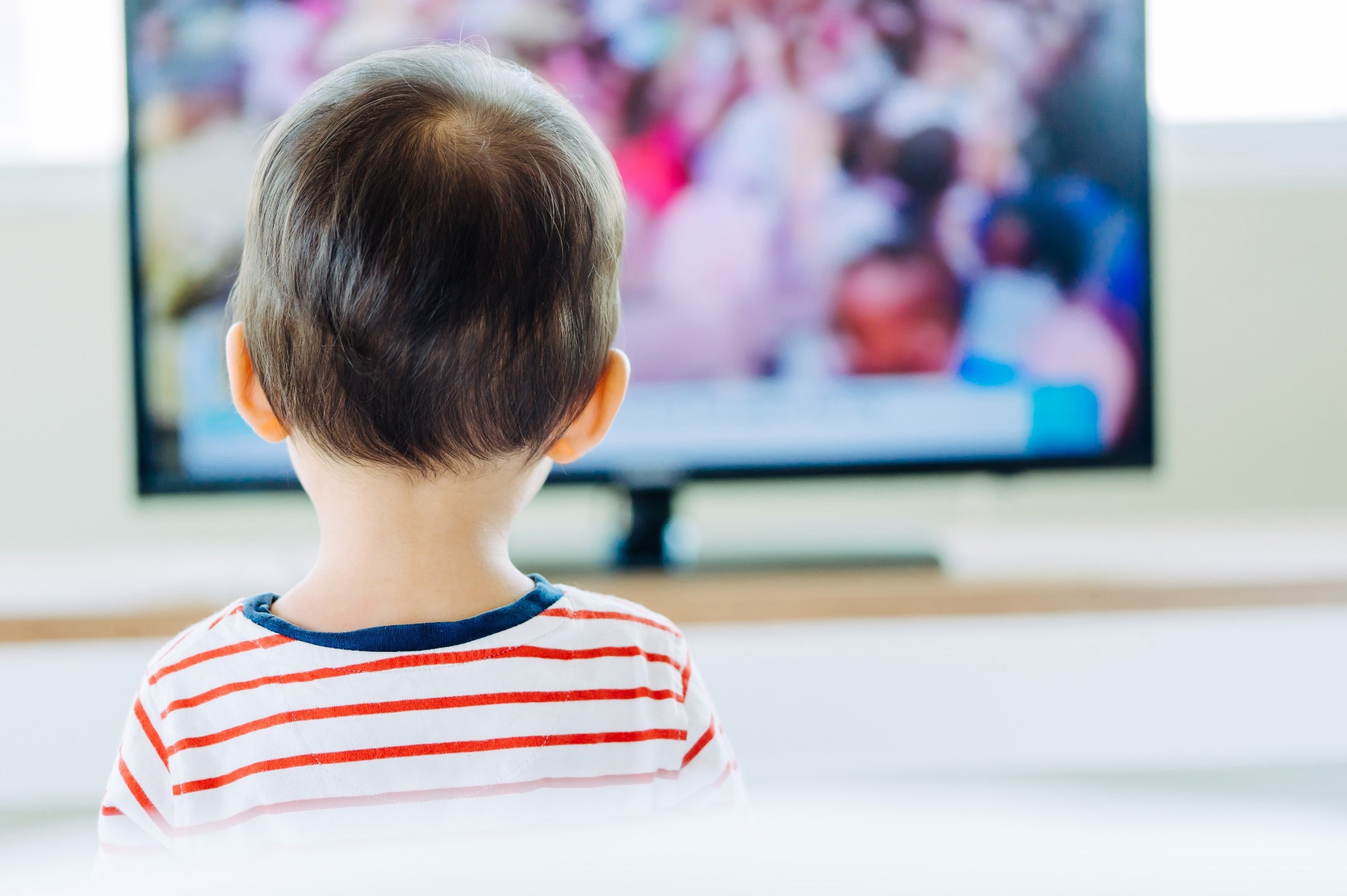 Kids' exposure to unhealthy food ads on TV drops, but remains high Kids' exposure to unhealthy food ads on TV drops, but remains high