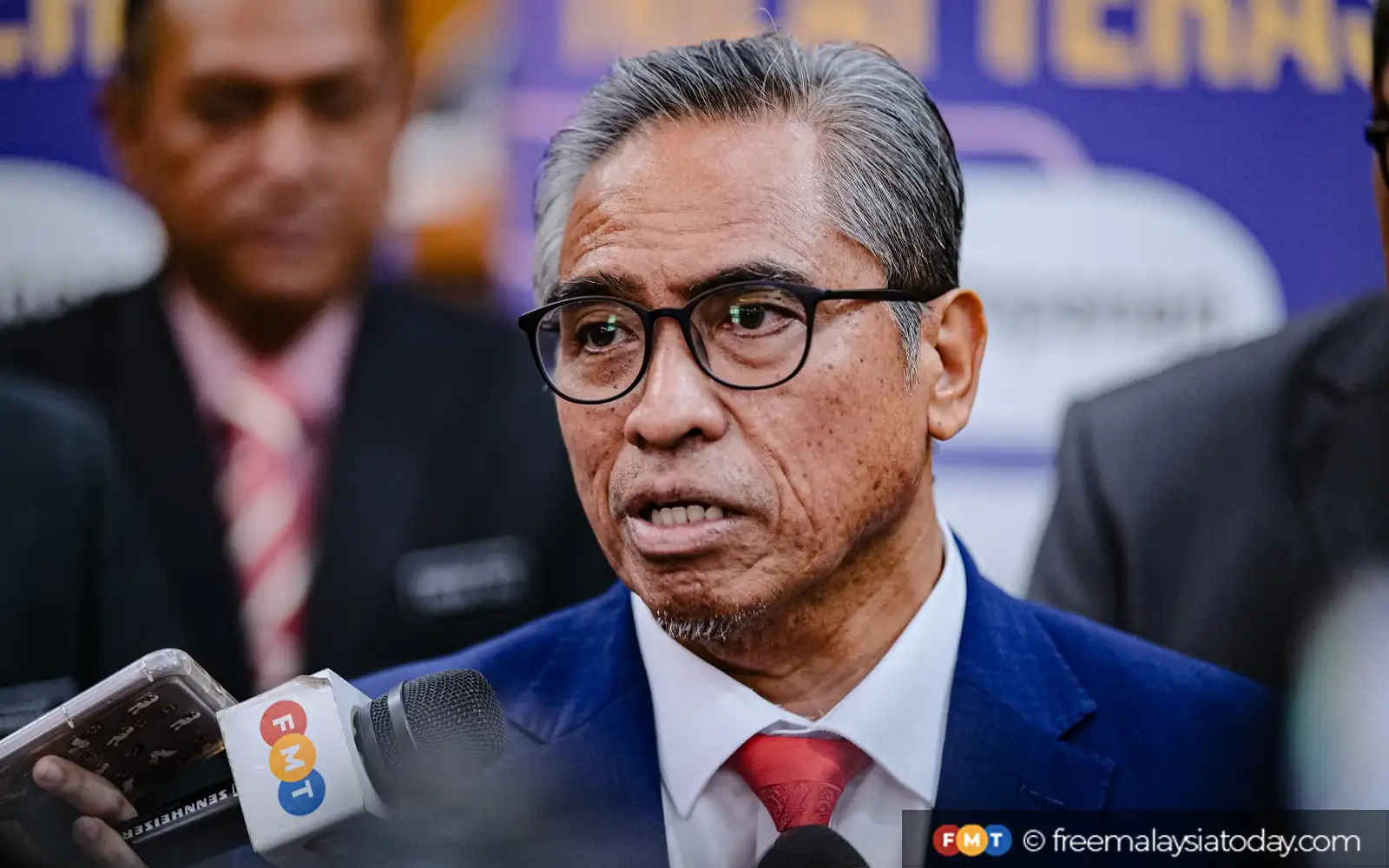 Style doesn’t matter, civil servants told