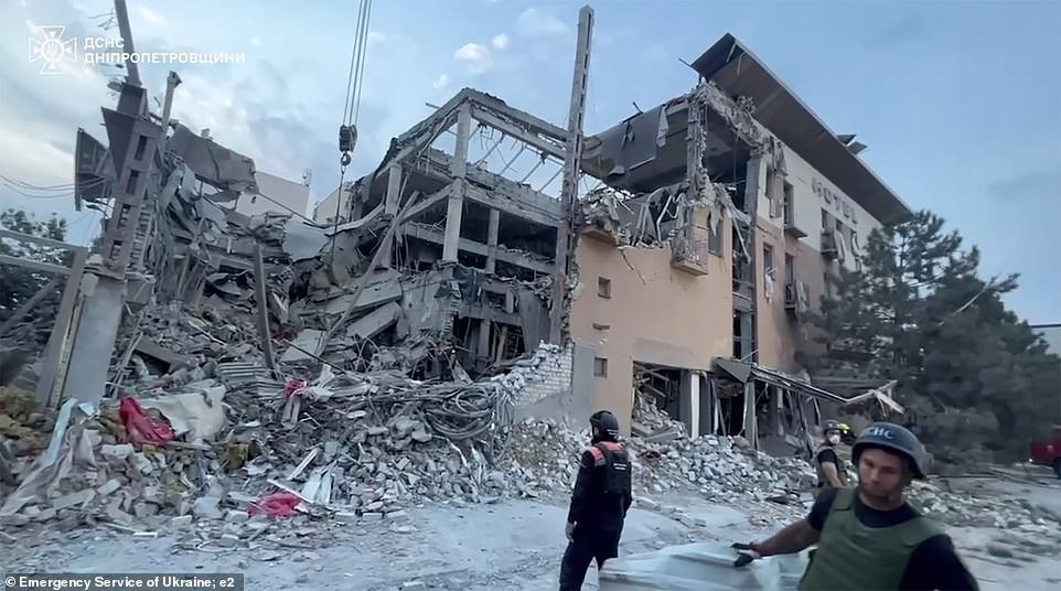 Russian missiles 'wipe out' Ukrainian hotel in second night of strikes Russian missiles 'wipe out' Ukrainian hotel in second night of strikes